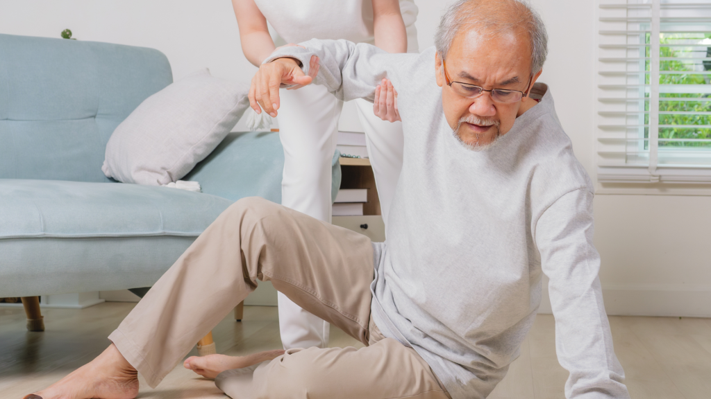 3 maneiras de melhorar a segurança em idosos contra quedas e acidentes ...